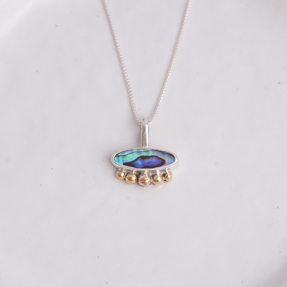 Affinity Necklace Abalone – MAHKA