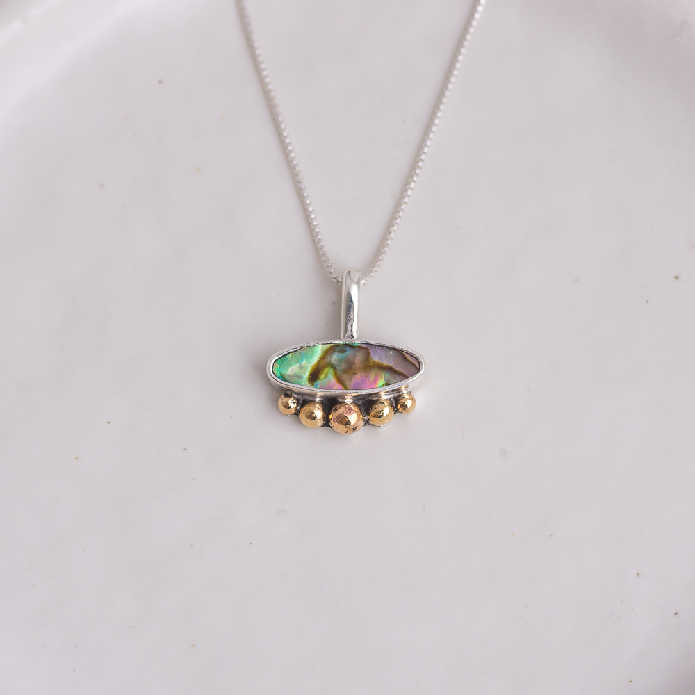 Affinity Necklace Abalone – MAHKA